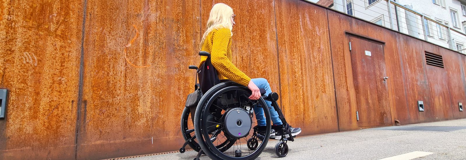 Alber e-motion M25 DuoDrive brukerstyrt drivaggregat - Invacare Norway